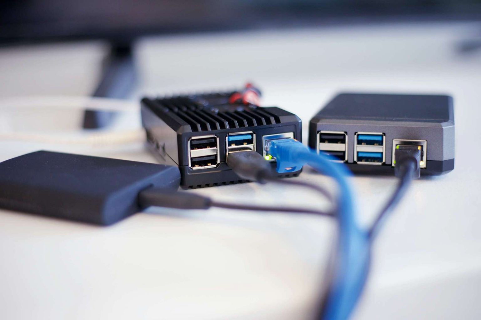 Beda Hub dan Switch, Penting Diketahui Sebelum Memasang! Beda Hub dan Switch, Penting Diketahui Sebelum Memasang!